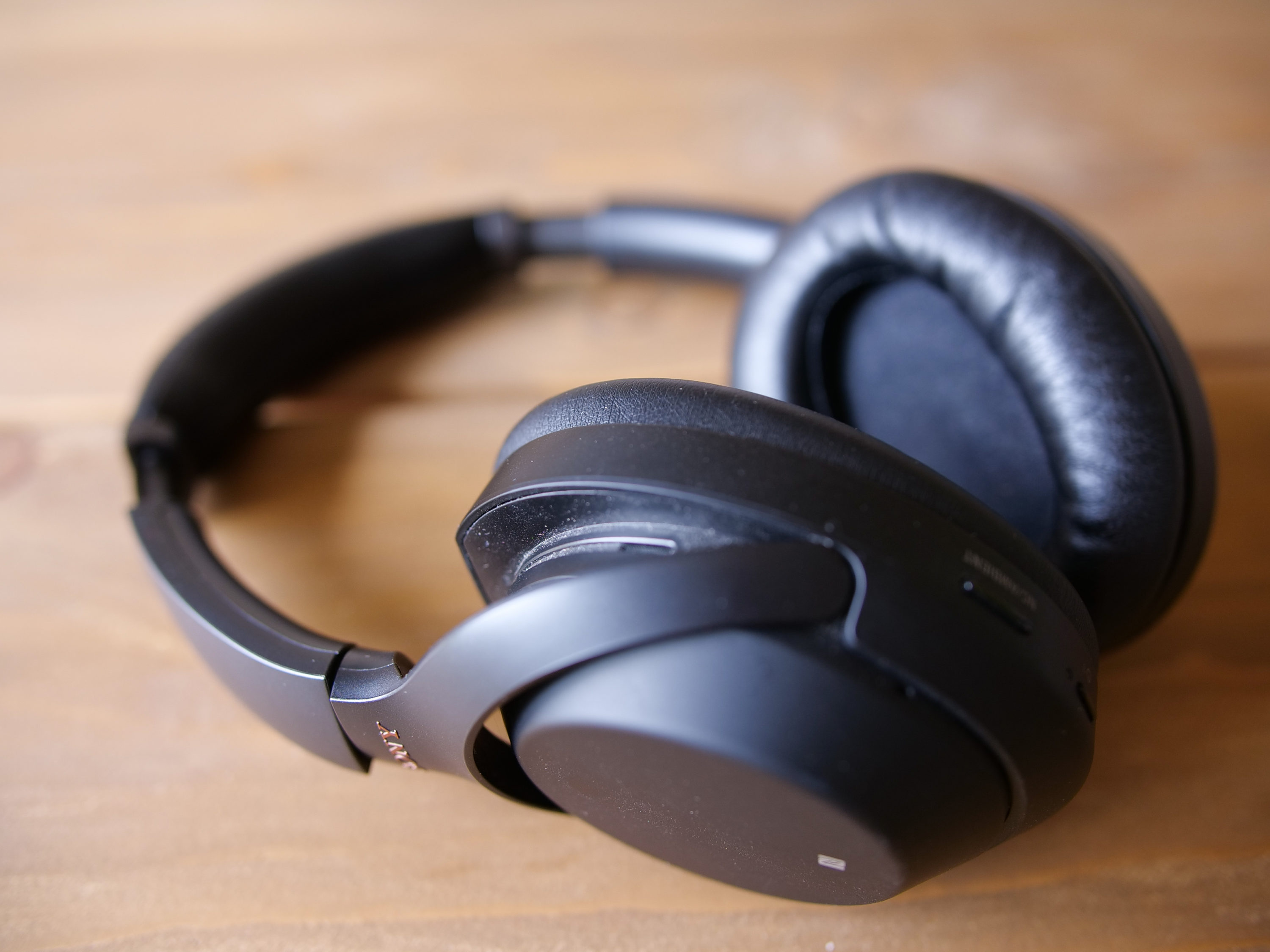 The 12 Best Noise-canceling Headphones for Travel [2025]