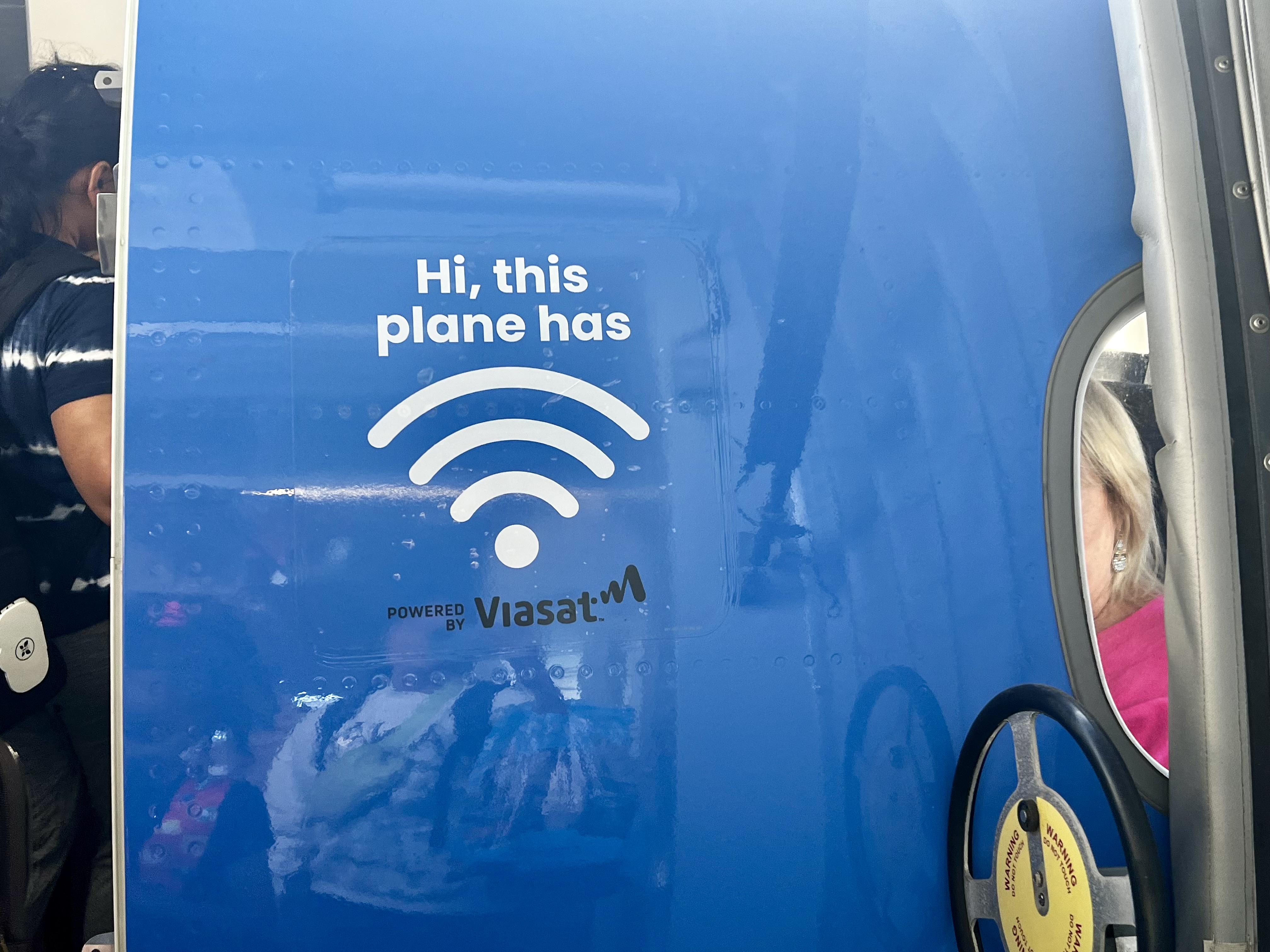 Breeze Airways Review - Amenities, Fees, Seats, Service [2026]