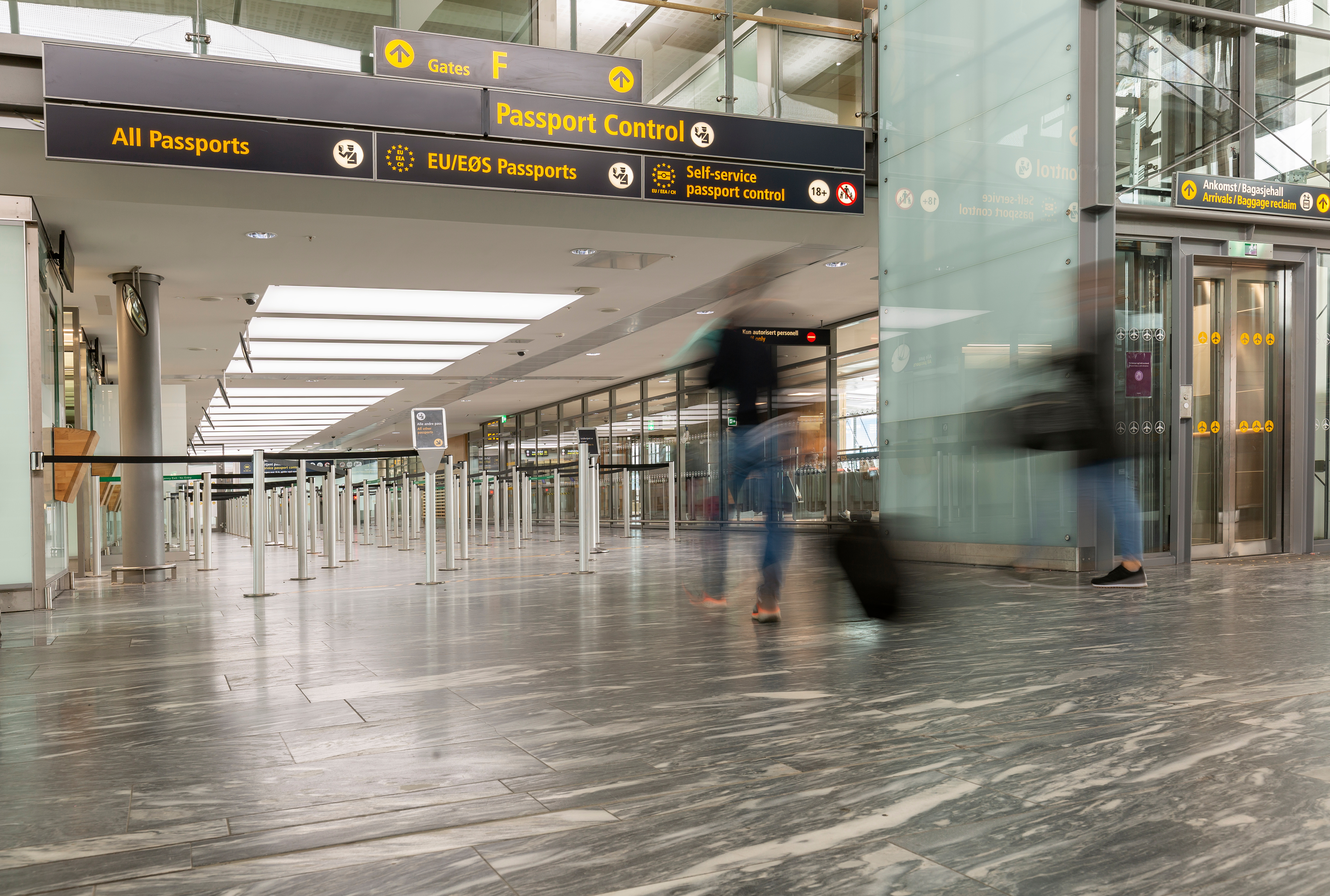 Long Lines at European Airports Right Now: How To Avoid Them